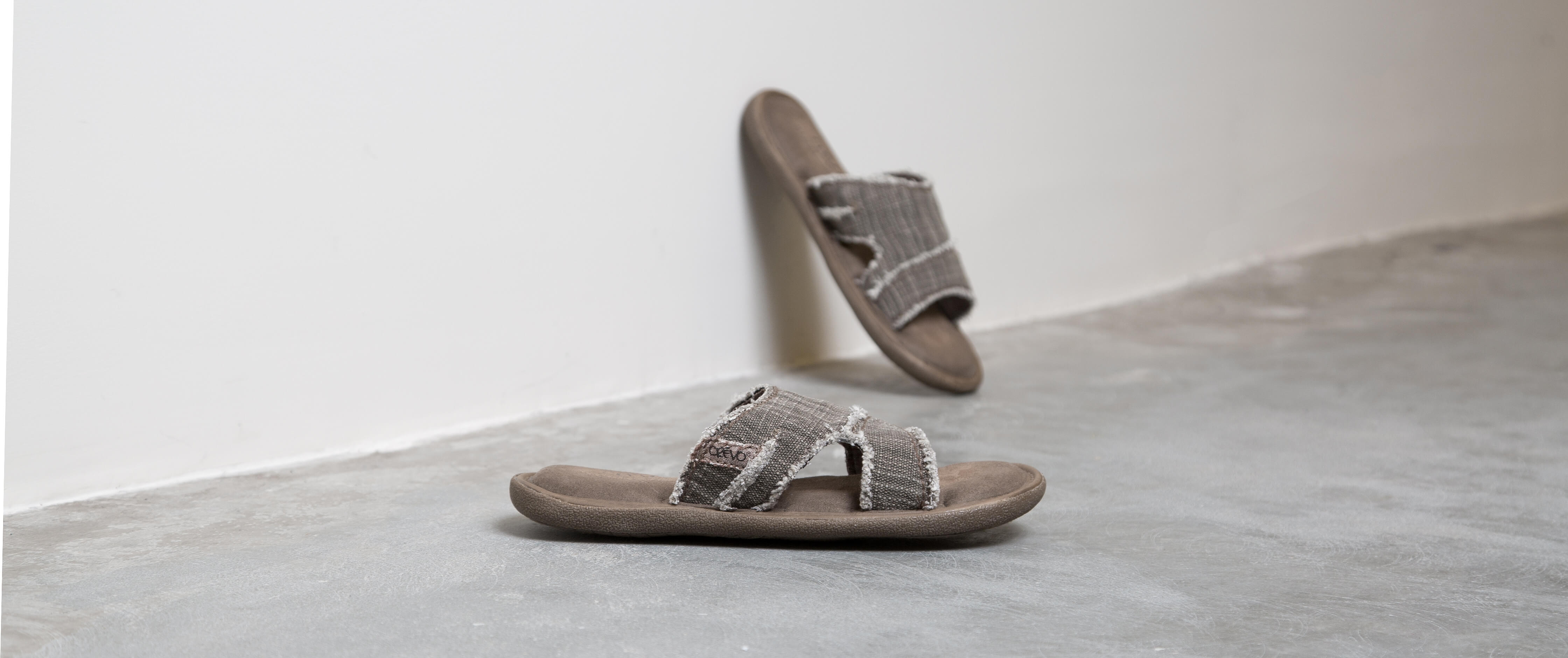 Crevo Baja II Slide - Clothing in Medium 202 | Buckle