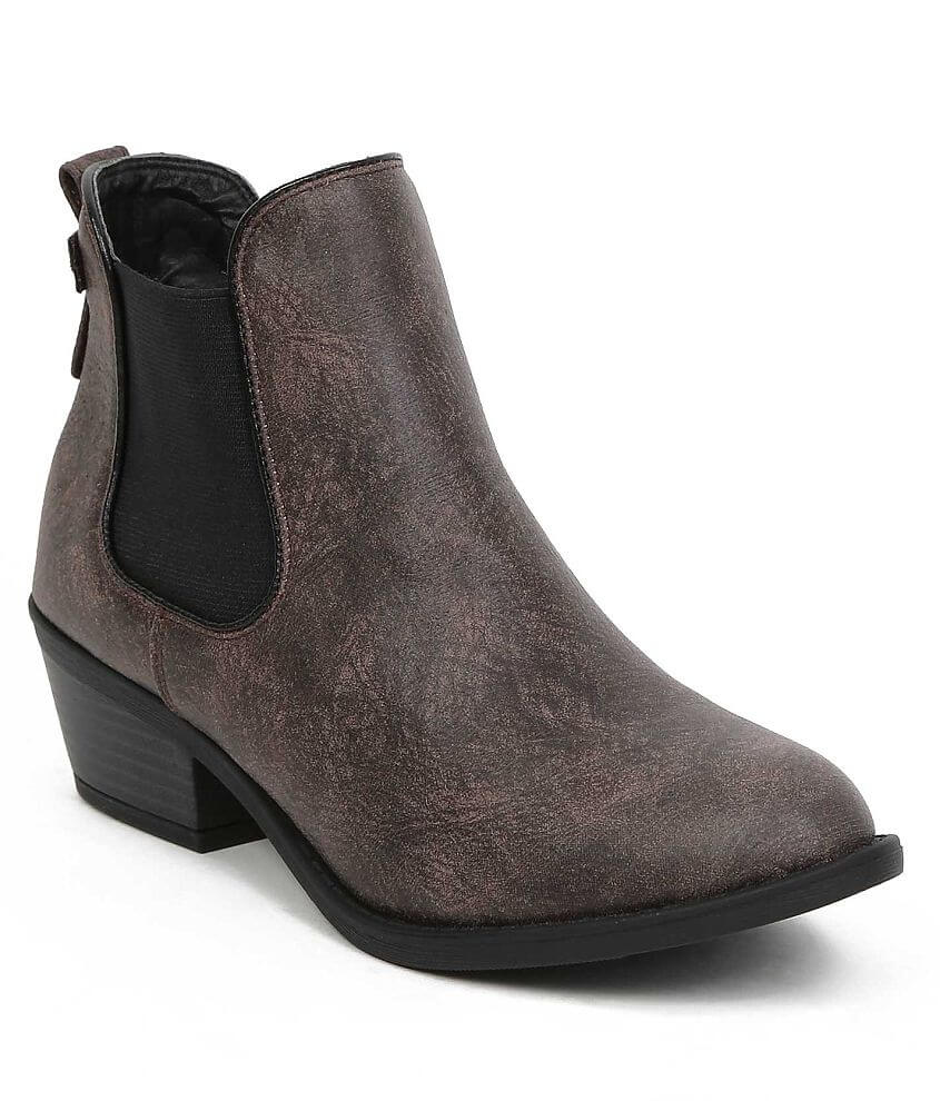 Soda Chelsea Boot - Women's Shoes in Dark Taupe | Buckle