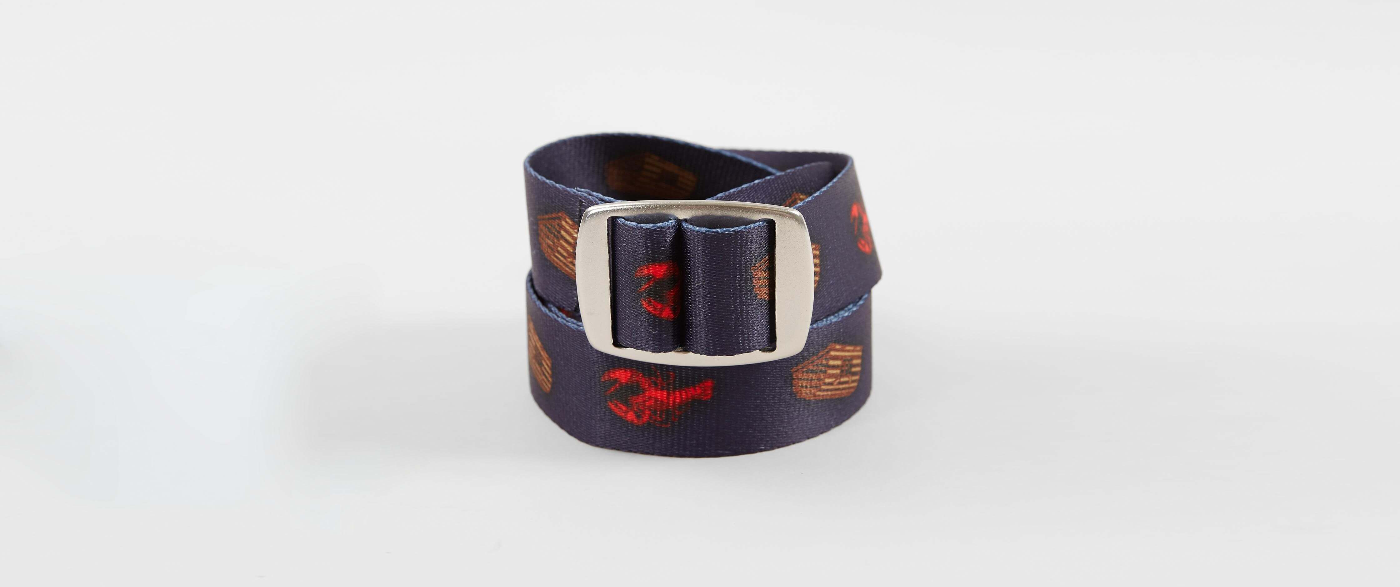 Croakies® Lobsters Belt - Men's Belts in Navy | Buckle
