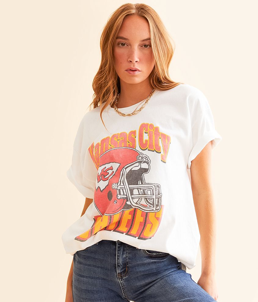 Junkfood Kansas City Chiefs Throwback Helmet T Shirt Womens T Shirts