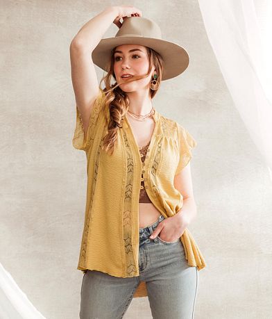 Gimmicks Clothing Collection | Buckle