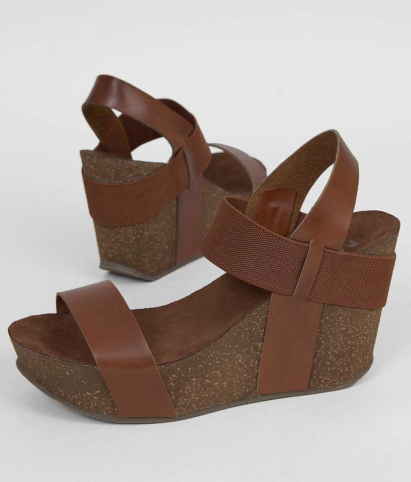 Mia Java Sandal - Women's Shoes in Luggage | Buckle