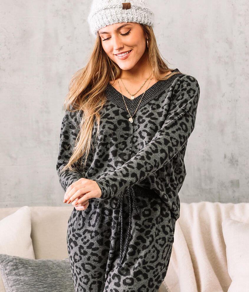 Fade by BKE Brushed Knit Leopard Pullover - Women's Sweatshirts in ... Fade by BKE Brushed Knit Leopard Pullover - Women's Sweatshirts in ...
