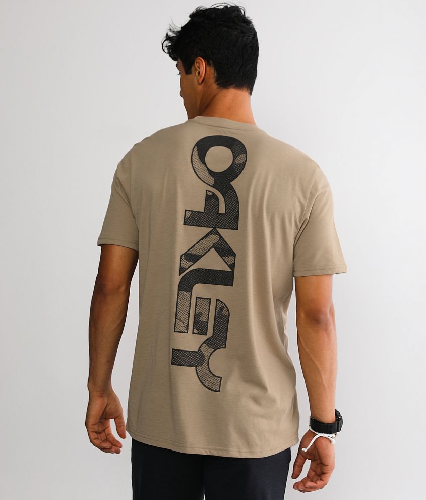 Oakley Vertical Spine O Hydrolix™ T-Shirt - Men's Activewear in Rye ...