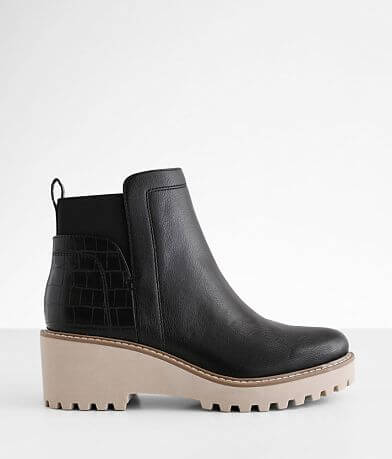 DV by Dolce Vita Rielle Chelsea Ankle Boot - Women's Shoes in Black ...