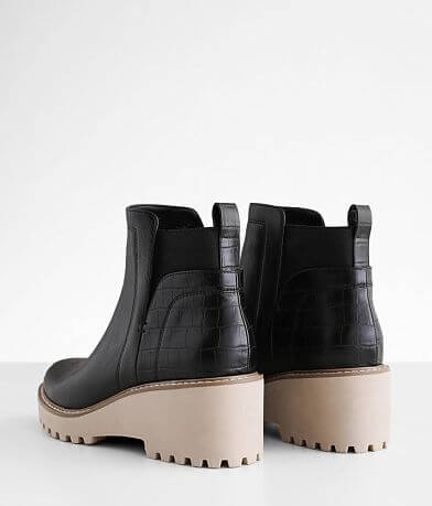 DV by Dolce Vita Rielle Chelsea Ankle Boot - Women's Shoes in Black ...