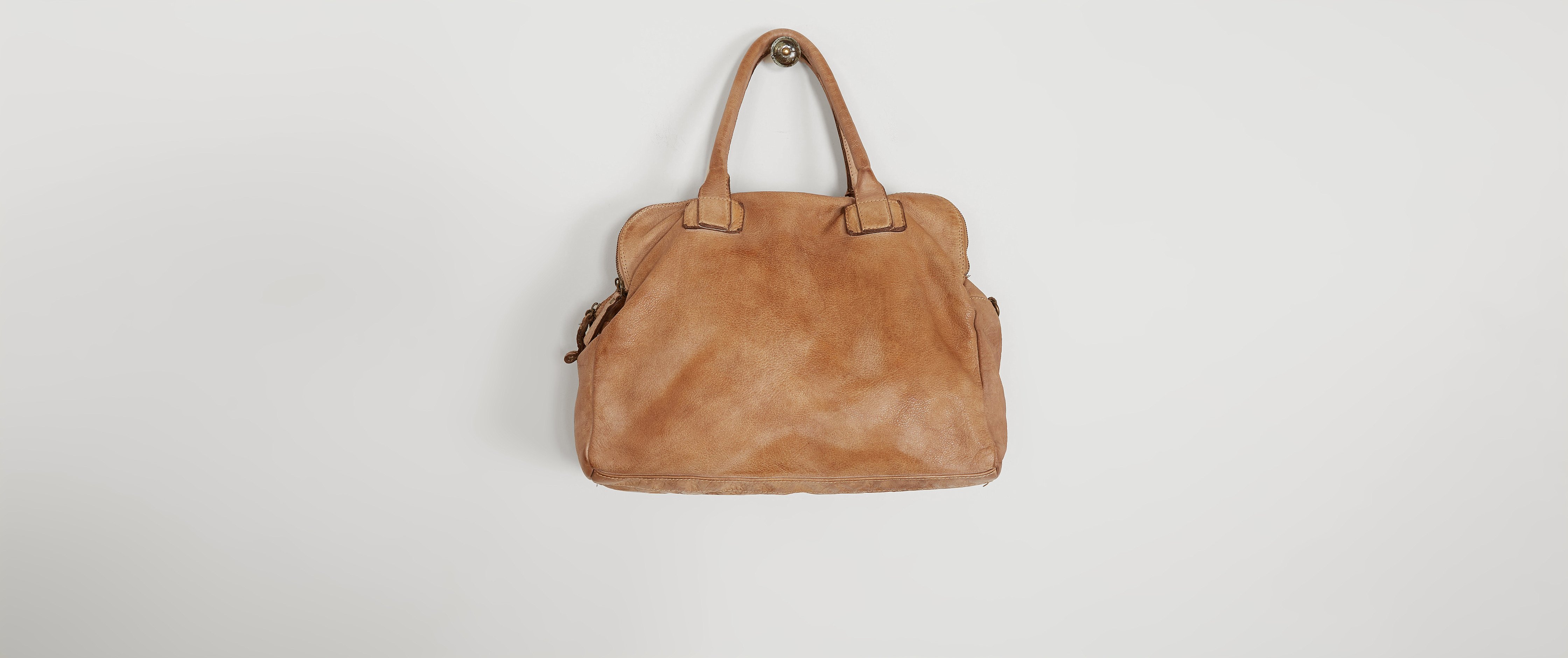 Civico 9 Leather Purse - Women's Bags & Wallets in Sand | Buckle